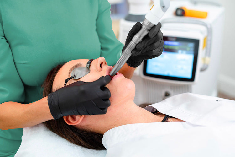 Smartlifting Láser Intraoral – Aquamed Perú